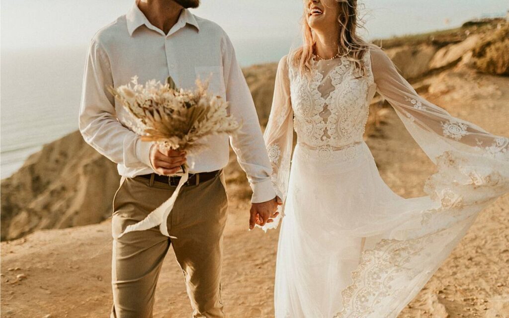 12 Beach Formal Wedding Attire Ideas for a Stunning Seaside Ceremony ...